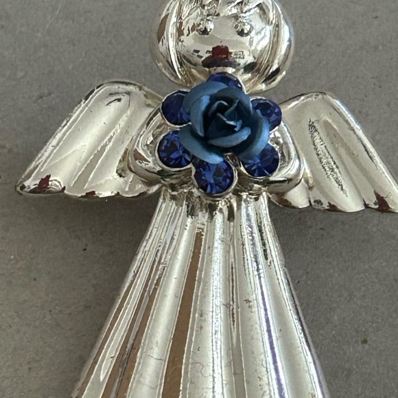 Avon | Jewelry | Womens Vintage Avon Angel Broochpin | Poshmark